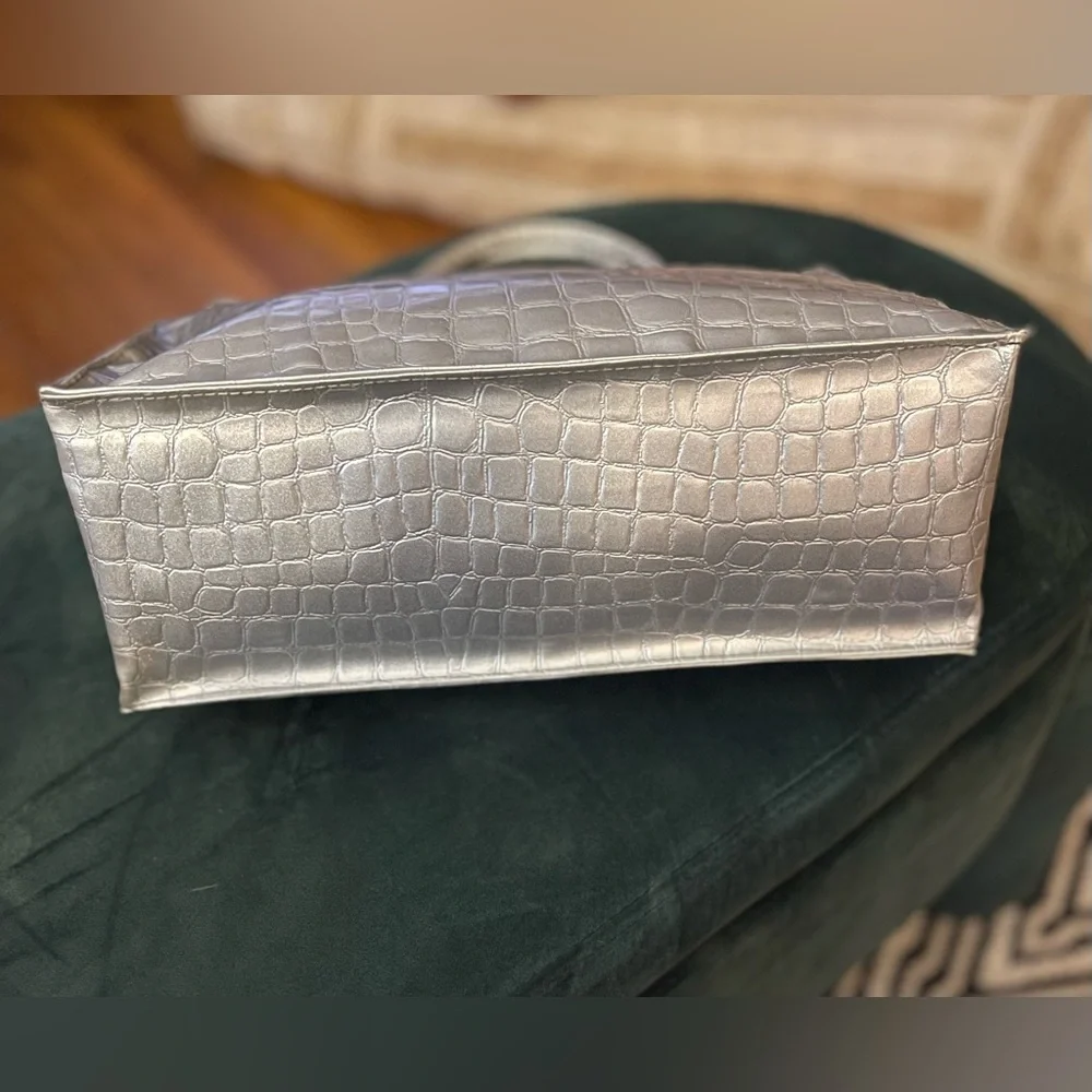 Marico Dallas | Bags | Vintage Marico Dallas Silver Crocodileembossed ...